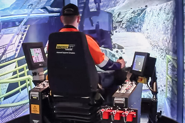 Immersive Technologies - Training Solution for the Komatsu FrontRunner ...